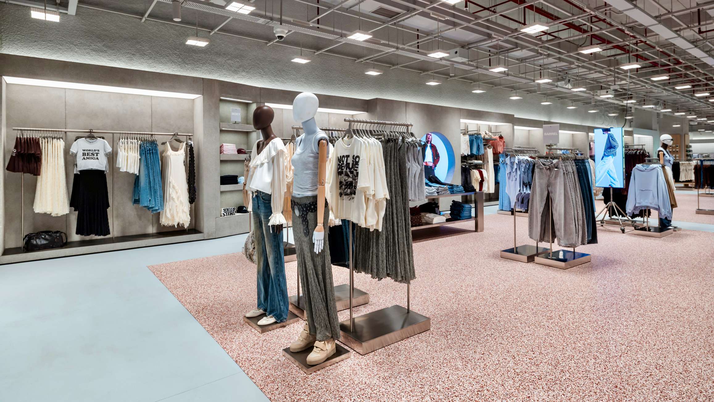 Bershka Arrives In India With The Opening Of Its First Store In Mumbai ...